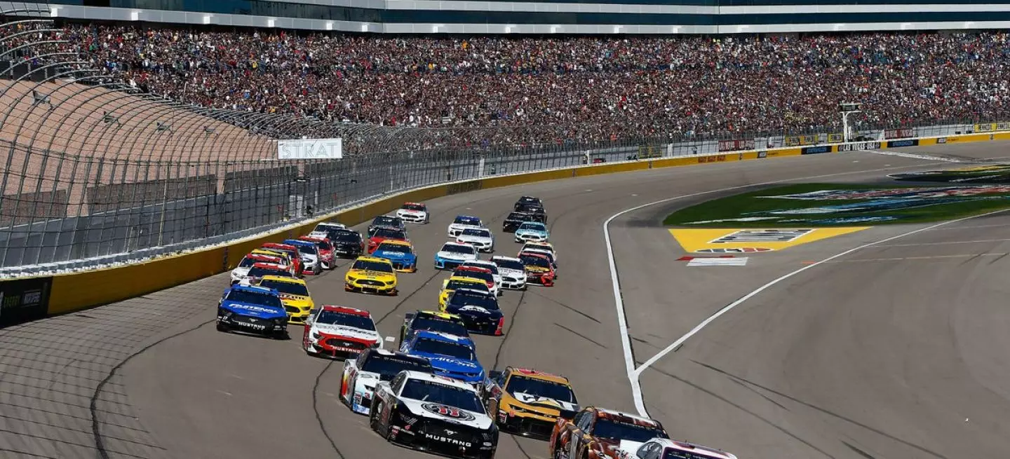 vegas-nascar-platoni-2019