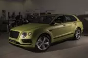 Bentley enthüllt seng Bentayga fir de Pikes Peak Climb a bestätegt Rhys Millen als Chauffeur 101434_4