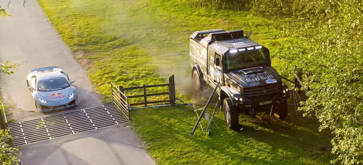 red-bu-goodwood-kamaz-2019-ランボルギーニ-10