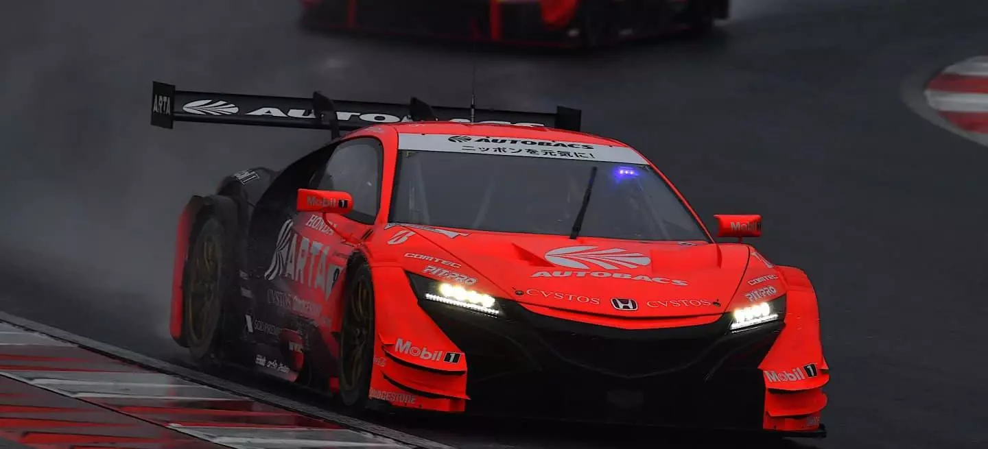 hondansxartaokayama2019supergt