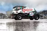 Riwald thiab MKR muaj qhov xav tsis thoob kawg: thawj lub tsheb sib tw ntawm Dakar Rally nyob ntawm no 103161_3