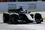 Pirelli-ն հասարակությանը ներկայացնում է Formula 1-ի և F2-ի նոր ցածր պրոֆիլային անիվները 103591_2