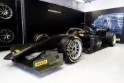 Pirelli prezentuje społeczeństwu nowe niskoprofilowe koła do Formuły 1 i F2 103591_3