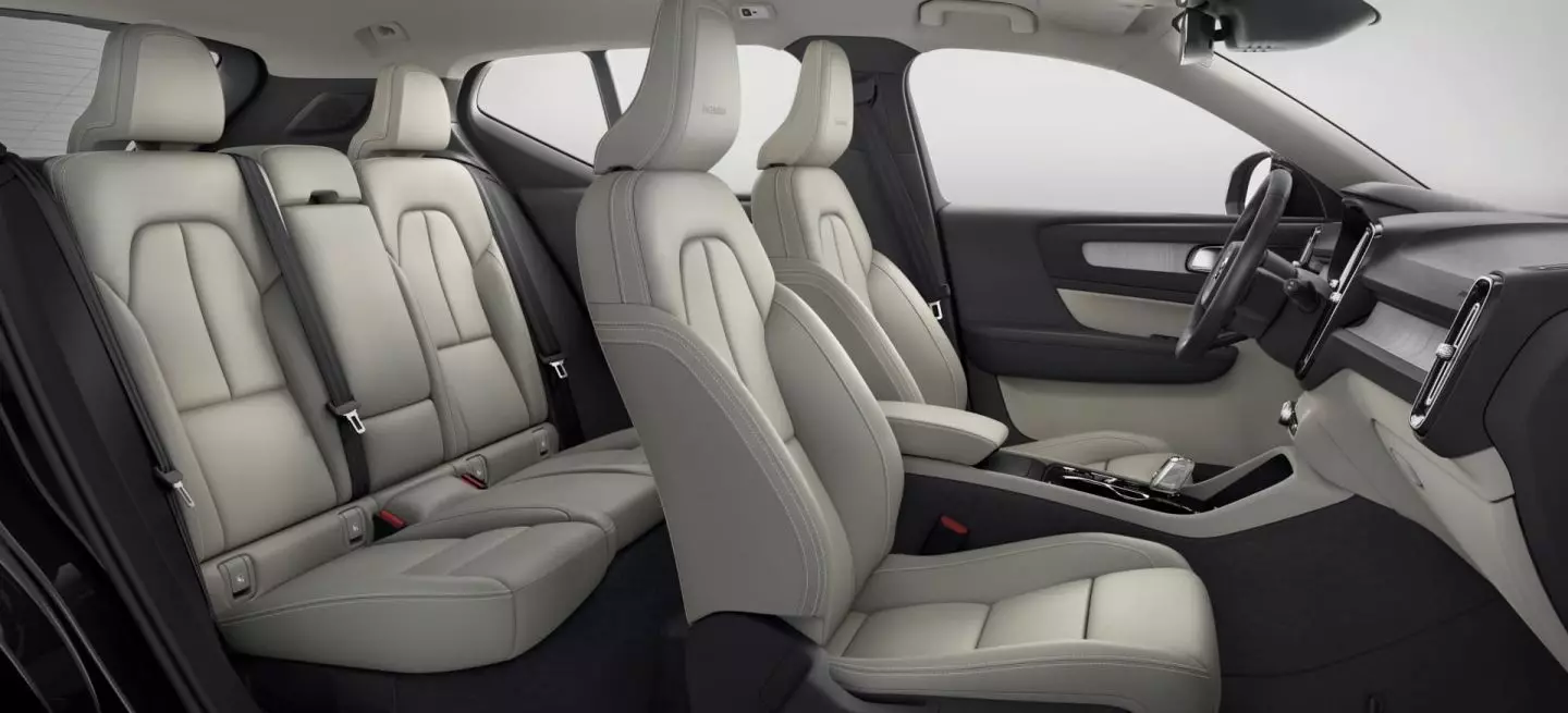 Nieuwe Volvo XC40 Opschrift - interieur