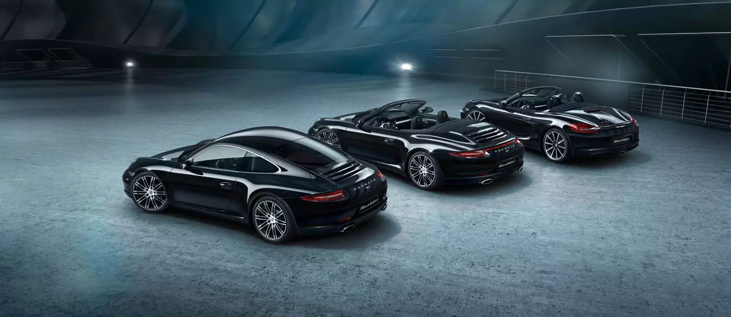 Ata ile ata, fa'amatalaga ile fa'amatalaga, iloa ole Porsche Black Edition fou