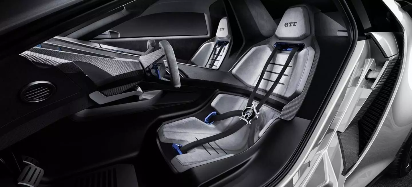 volkswagen_Golf_GTE_Sport_concept_2015_DM_10