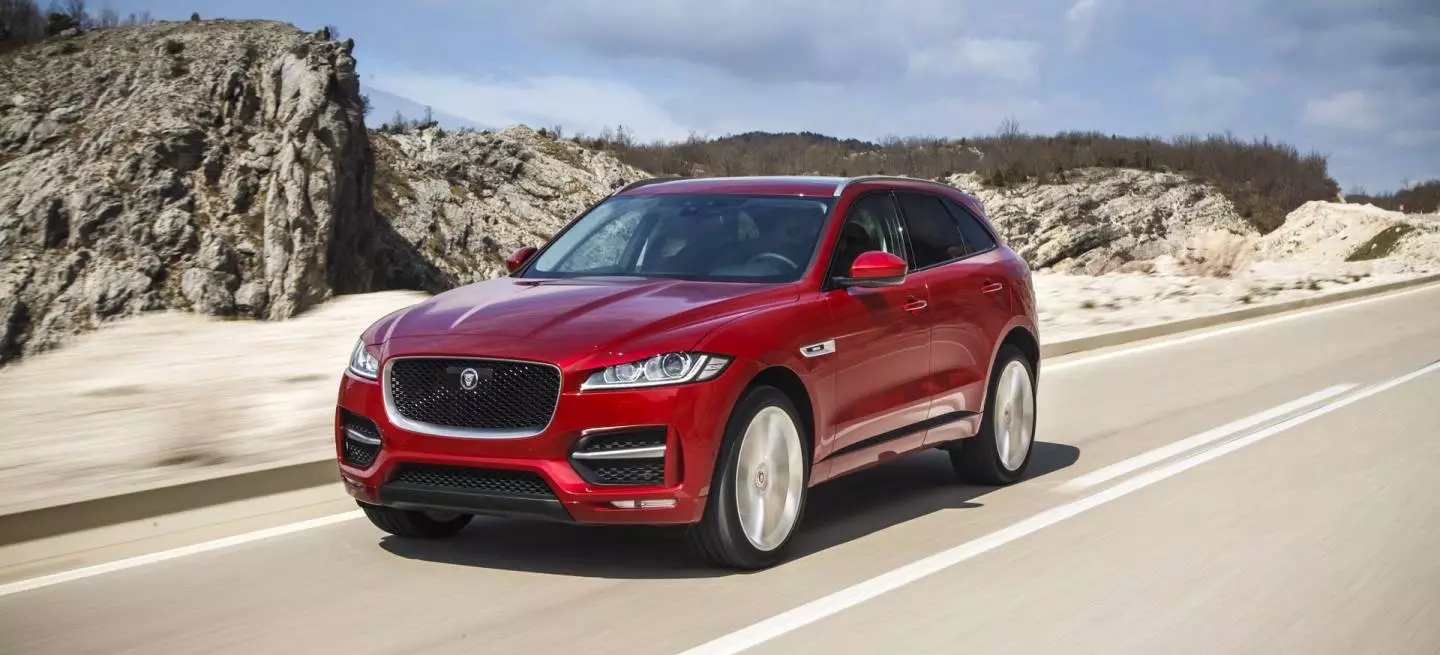 2019 Jaguar F Pace Kula 8