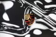 Porsche приоткрывает завесу над своим новым LMDh и подтверждает свой битурбированный двигатель V8 110295_3