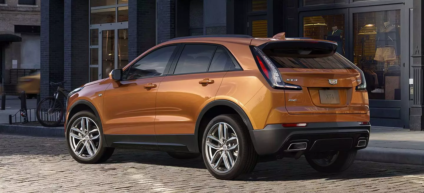 2019 XT4 એક વિશિષ્ટ કોમ્પેક્ટ SUV આર્કિટેક્ટ પર વિકસાવવામાં આવી હતી