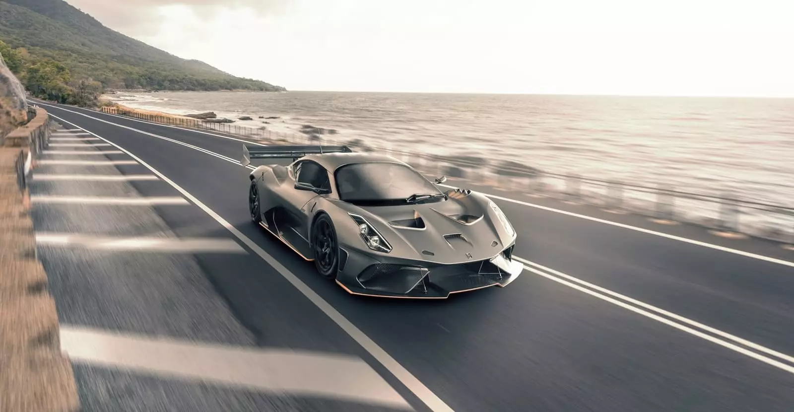 La Brabham BT62 scenderà in strada per seguire le orme della McLaren P1 GTR