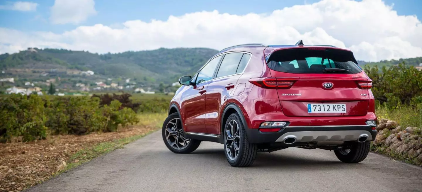 Kia Sportage Diesel Eco Label 2020 жылдың сәуірі Артқы қызыл