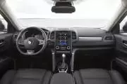 Iyi ndiyo Renault Koleos Initiale Paris, mota yakanyatsoshongedzerwa, dhiziri, otomatiki uye ine mavhiri ese anodarika zviuru makumi mana zvemaeuro. 117298_4