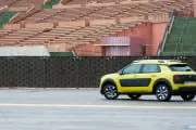 Citroën C4 Cactus BlueHDi 100, đã được thử nghiệm: tại sao lại quá tối giản? 117314_10