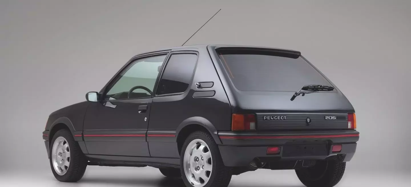 Peugeot 205 yokhala ndi zida 10