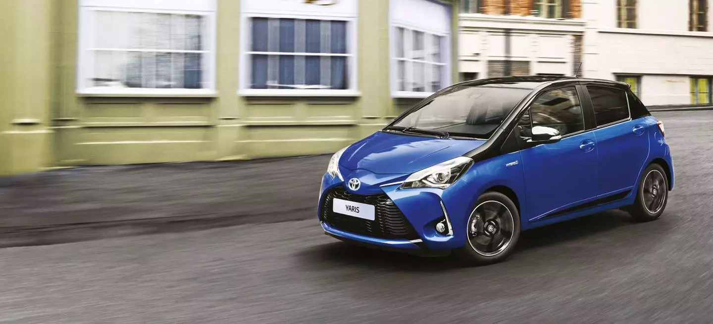 Toyota Yaris Hybrid Cars ជម្មើសជំនួសម៉ាស៊ូត