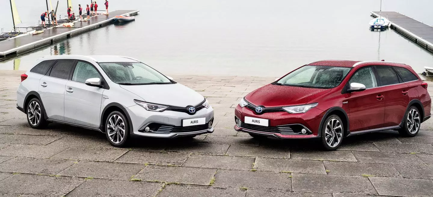 Toyota Auris Hybrid Cars Diesel Alternatives