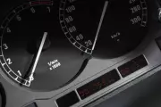 Cine vrea un BMW Seria 6 care să coste mai mult decât acest BMW 850i din 1991 „zero mile”? 121940_5