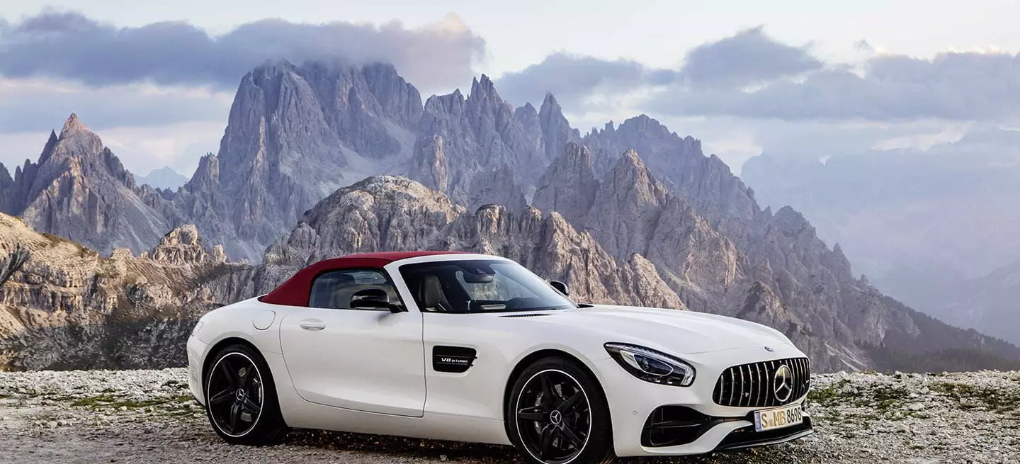 mercedes-amg-gt-roadster-2017-21