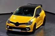 250 KM in radikalna nastavitev: ste najbolj radikalen Renault Clio RS, ki je bil kdaj ustvarjen? 122448_8