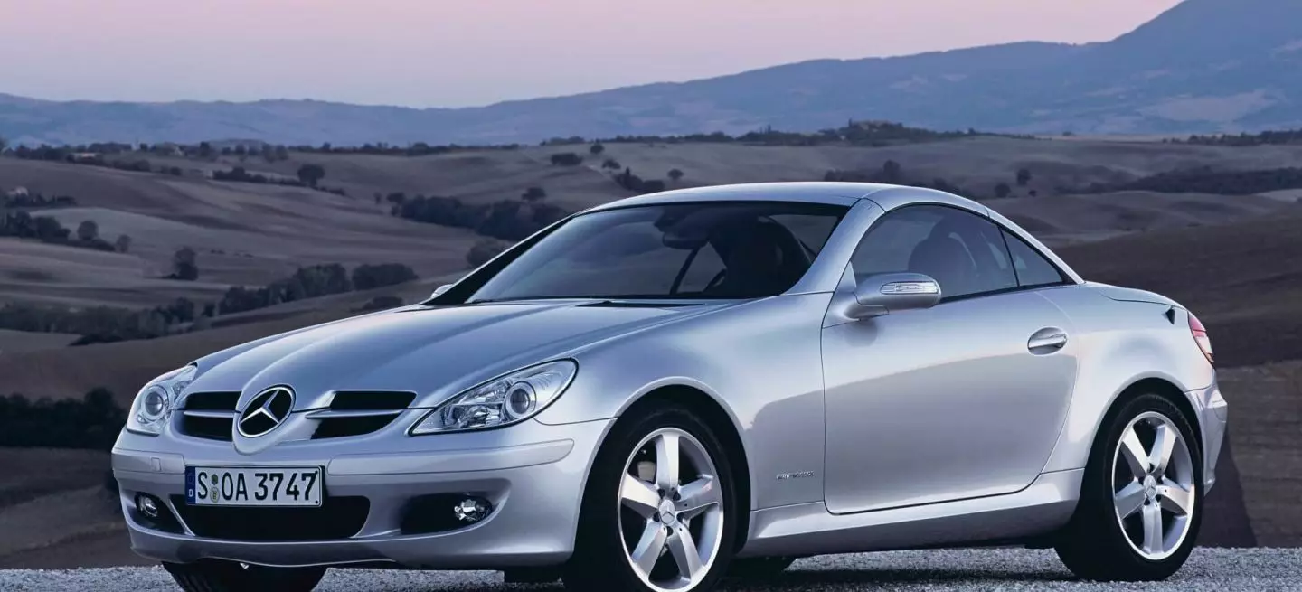 Mặt trước của Mercedes Slk R171