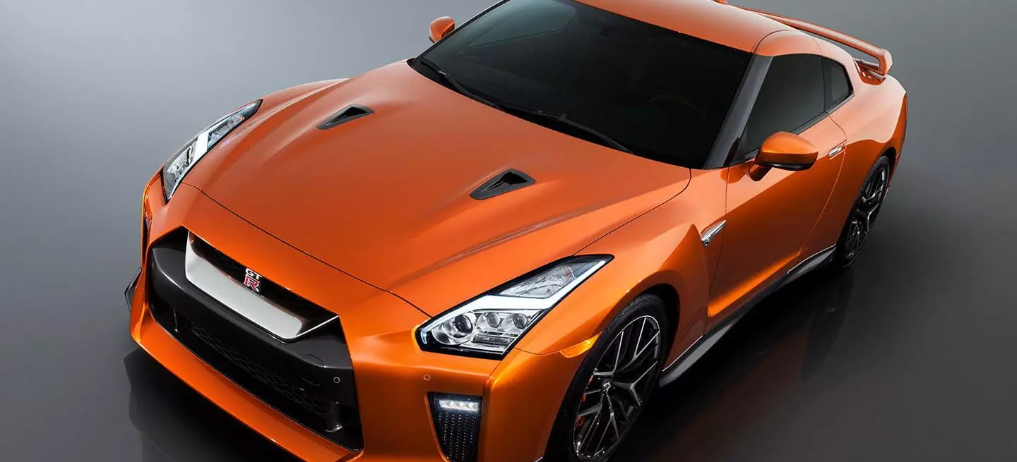 nissan-gt-r-2017-16