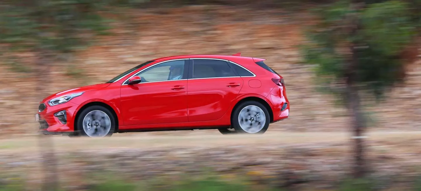 Kia Ceed 1 4T Gdi 7 Dct тапшыру 140hp трек Кызыл 12