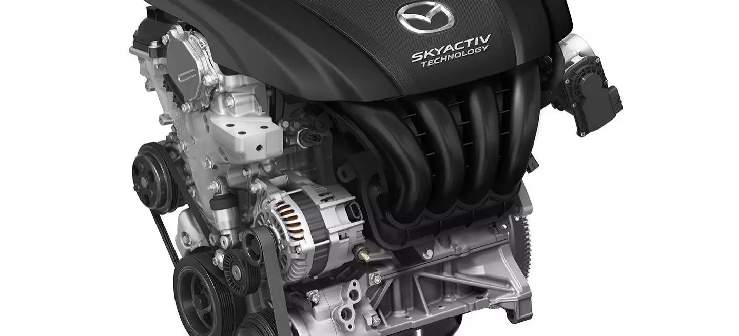 mazda-skyactiv-2-5t-turbo-250-cv-04