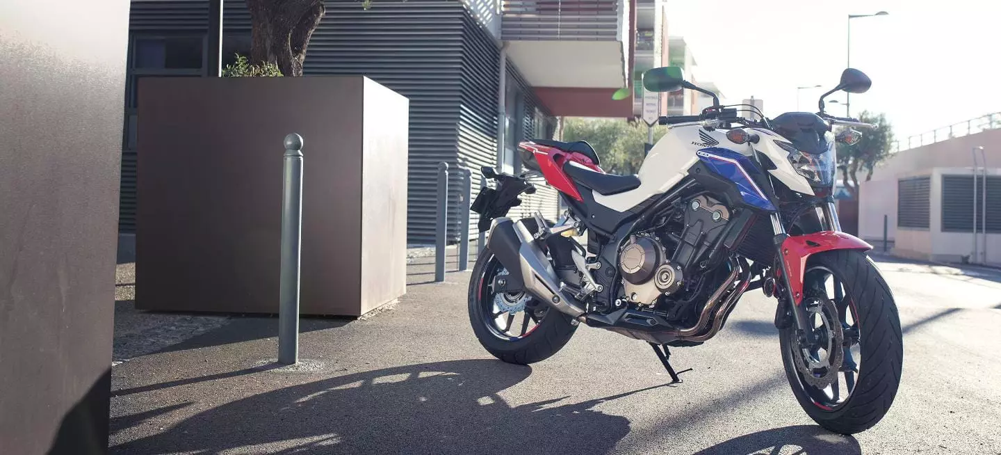 Honda CB500F MY2016: la naked Honda A2 si aggiorna