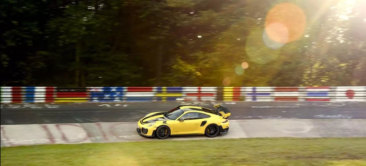 porsche-911-gt2-rs-record-nurburgring-007 |