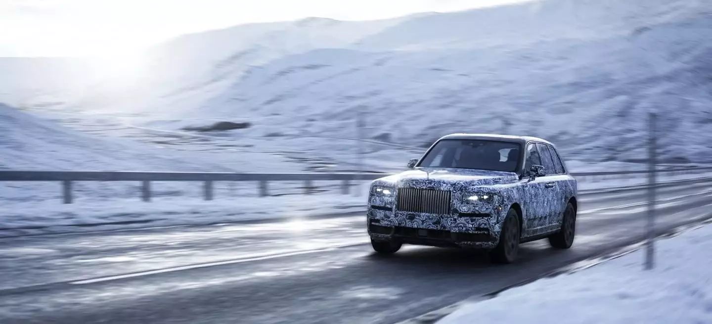 rolls_royce_cullinan_0218_001