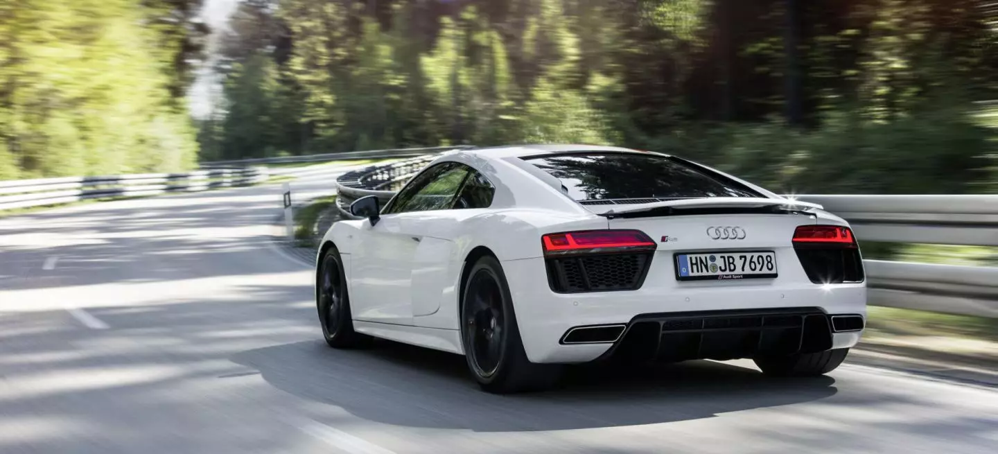 AUDI_R8_RWS_00065