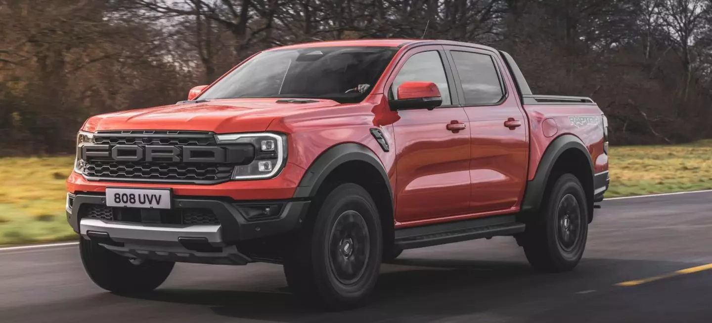 Ford Ranger Raptor 2023 26