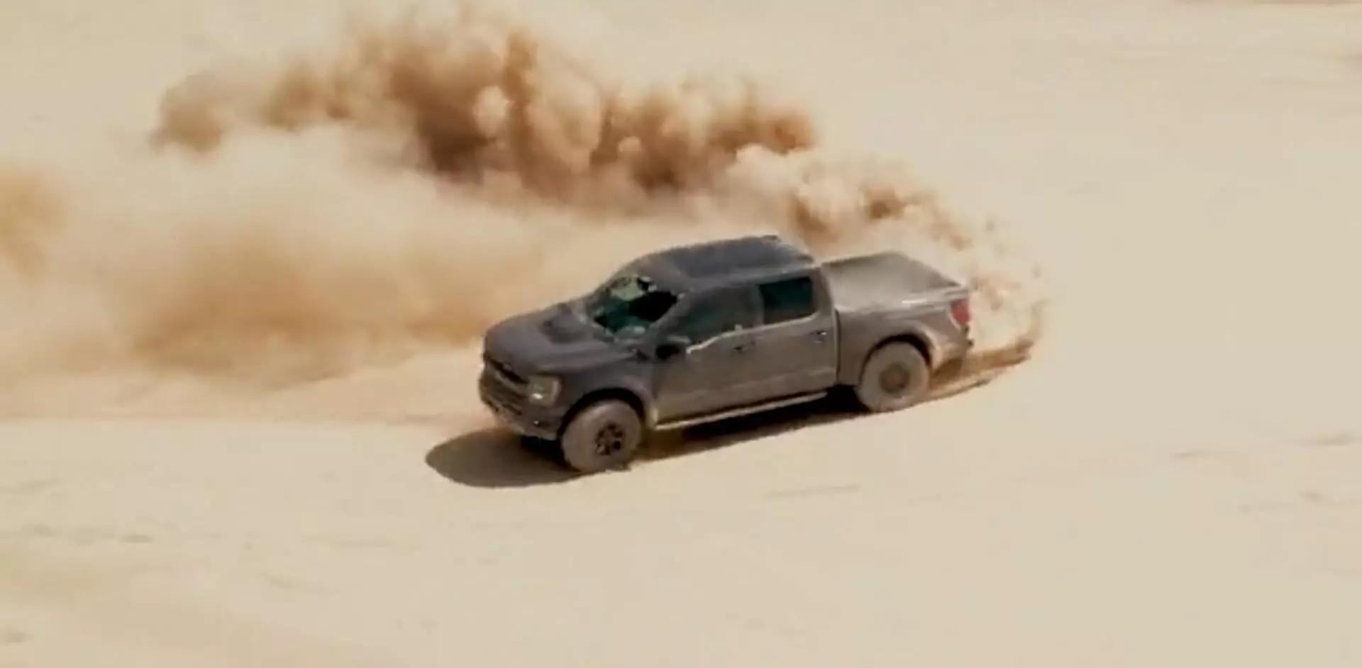 Sehloho! Ke kamoo V8 e khanyang ea Ford F-150 Raptor R e futsitseng ho ... molumo oa Shelby GT500 (+ video)