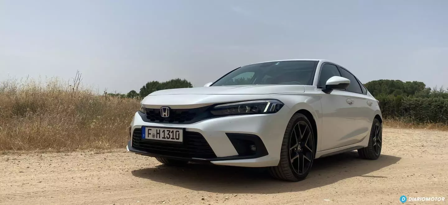 Muedzo weHonda Civic e:HEV 2022, hapana hybrid compact semutambo sezvairi