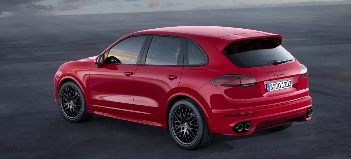 porsche-cayenne-gts-2015-02