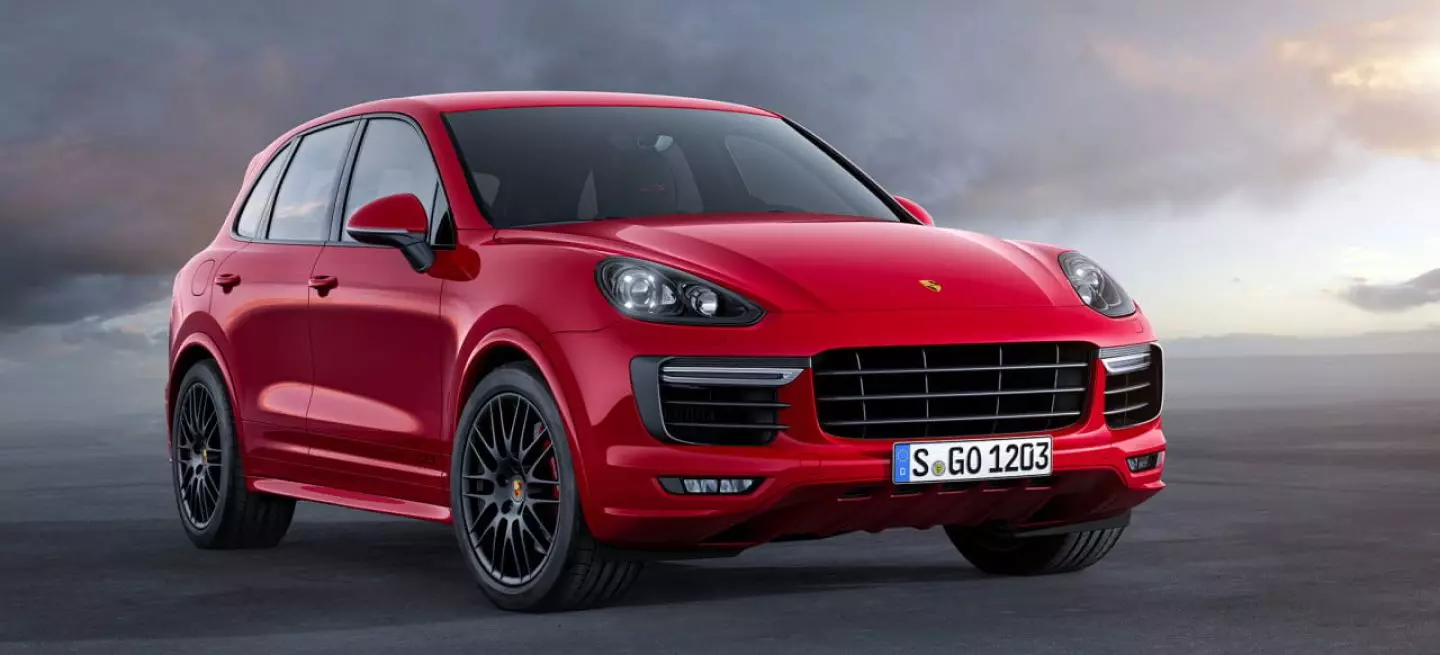 porsche-cayenne-gts-2015-01