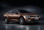 Volkswagen Lamando: Jetta gbakwunyere CC maka China nke n'oge na-adịghị anya anyị ga-ahụ na Europe 134367_6