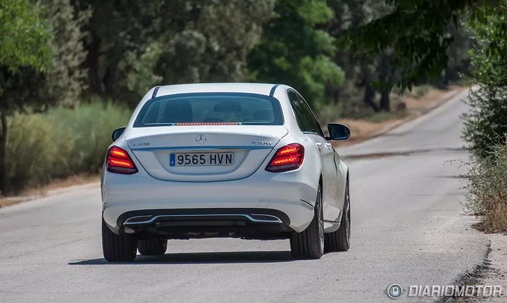 Mercedes C-Class-ის ტესტი