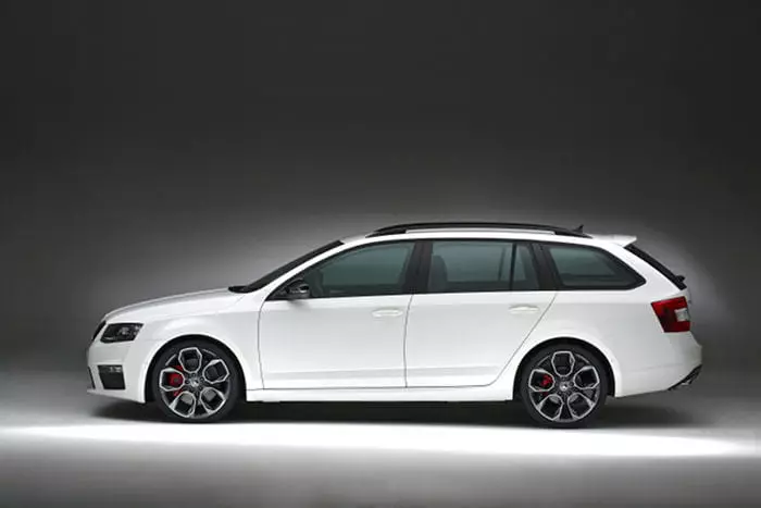 Skoda na-ezube ụdị arụmọrụ ọzọ nke Octavia RS