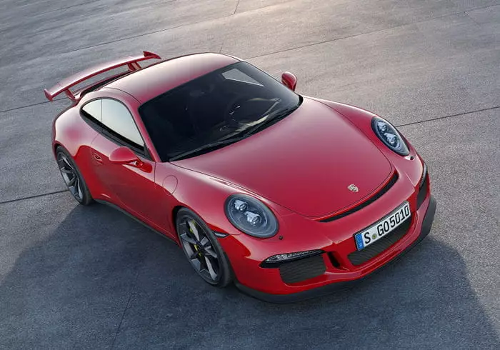 Porsche idzalowa m'malo mwa injini ku Porsche 911 GT3 chifukwa cha ngozi yamoto