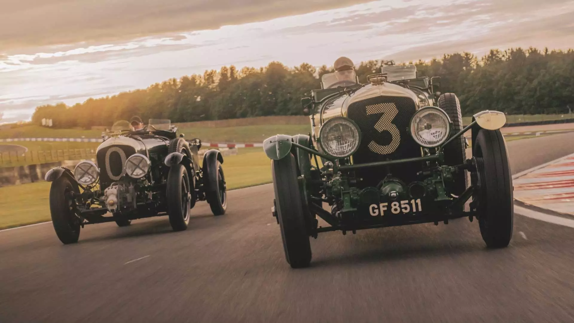 Aproape 100 de ani mai târziu, Bentley va produce din nou legendarul Speed Six, câștigător la Le Mans.