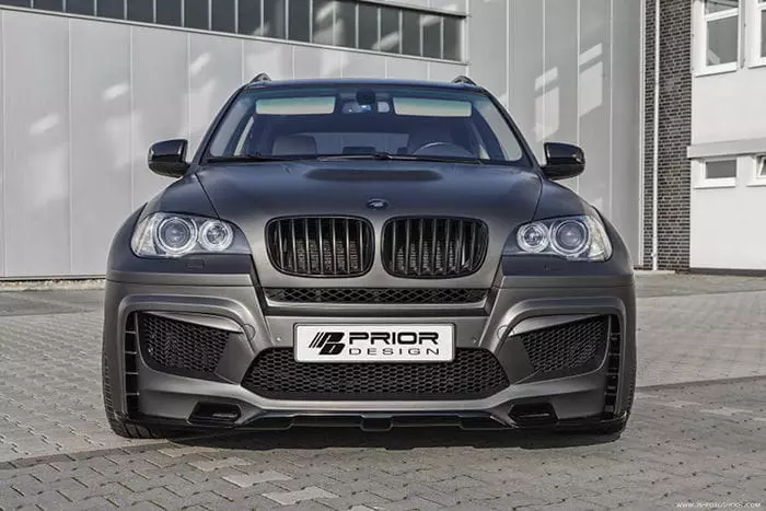 Wcześniejszy projekt ubiera BMW X5 w nowy body kit