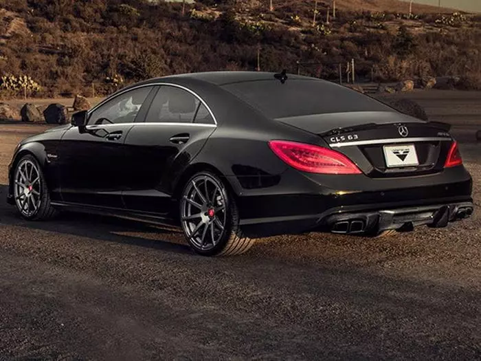 مرسڊيز CLS 63 AMG Vorsteiner پاران