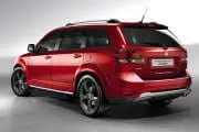 I-Fiat Freemont Cross: imininingwane eminingi ye-SUV yase-Italian-American 137326_2