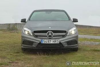 मर्सिडीज A45 AMG