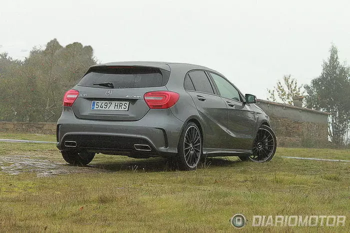 मर्सिडीज A45 AMG