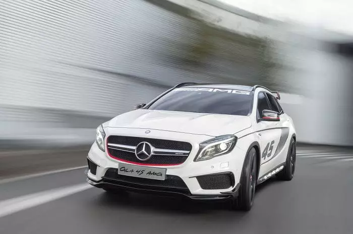 Концепт Mercedes GLA 45 AMG