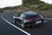 ପୋର୍ସେ 911 Targa 2014: ଶ style ଳୀ ଏବଂ ଶୋଭା ର ଅପଚୟ | 138370_4