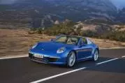 Porsche 911 Targa 2014: stiliň we nepisligiň galyndylary 138370_5