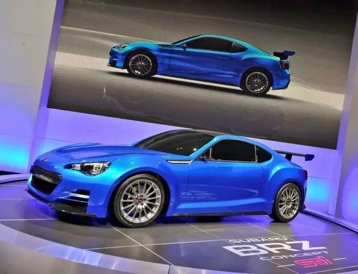 Toyota GT 86: una variant sedan turbo en el futur?